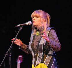 Annie Haslam - discography, line-up, biography, interviews, photos