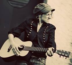 Brenda Kahn - discography, line-up, biography, interviews, photos