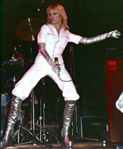 Cherie Currie - discography, line-up, biography, interviews, photos