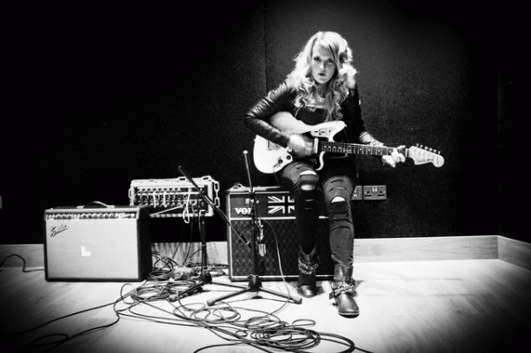 Elles Bailey - discography, line-up, biography, interviews, photos