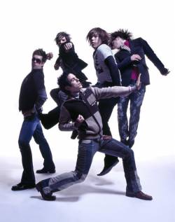Family Force 5 - discography, line-up, biography, interviews, photos