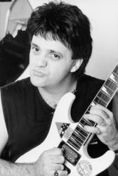 Frank Gambale - discography, line-up, biography, interviews, photos