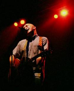 Grant McLennan - discography, line-up, biography, interviews, photos