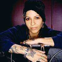 Linda Perry - discography, line-up, biography, interviews, photos