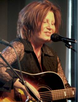 Margaret Becker - discography, line-up, biography, interviews, photos