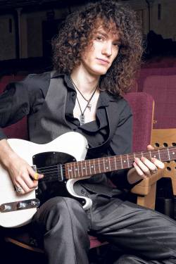 Oli Brown - discography, line-up, biography, interviews, photos