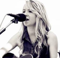 Rebekah Reid - discography, line-up, biography, interviews, photos