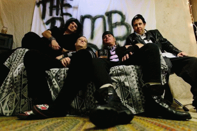 The Bomb Pops - discography, line-up, biography, interviews, photos