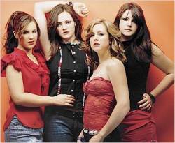 The Donnas - discography, line-up, biography, interviews, photos